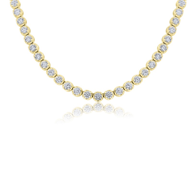 Yellow Gold Necklace: A Must-Have Accessory for Every Fashionista